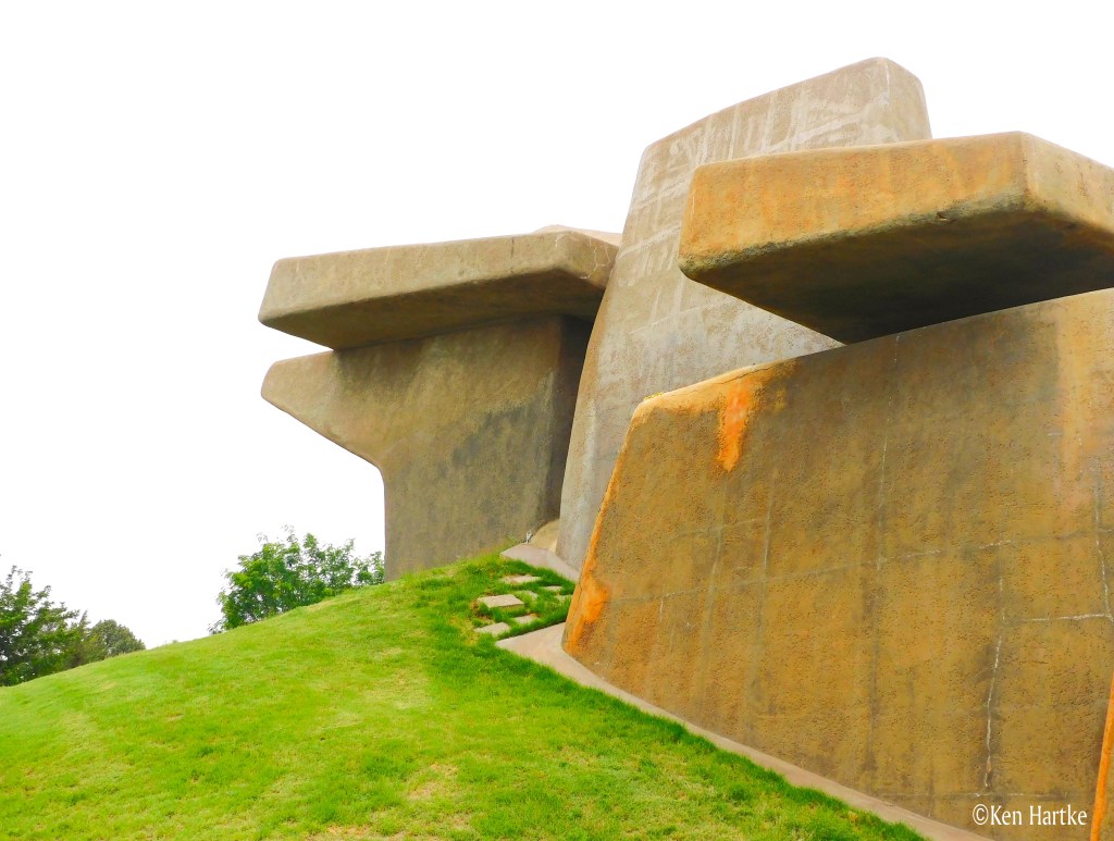 The Henge – The Guide to New Mexico Architecture